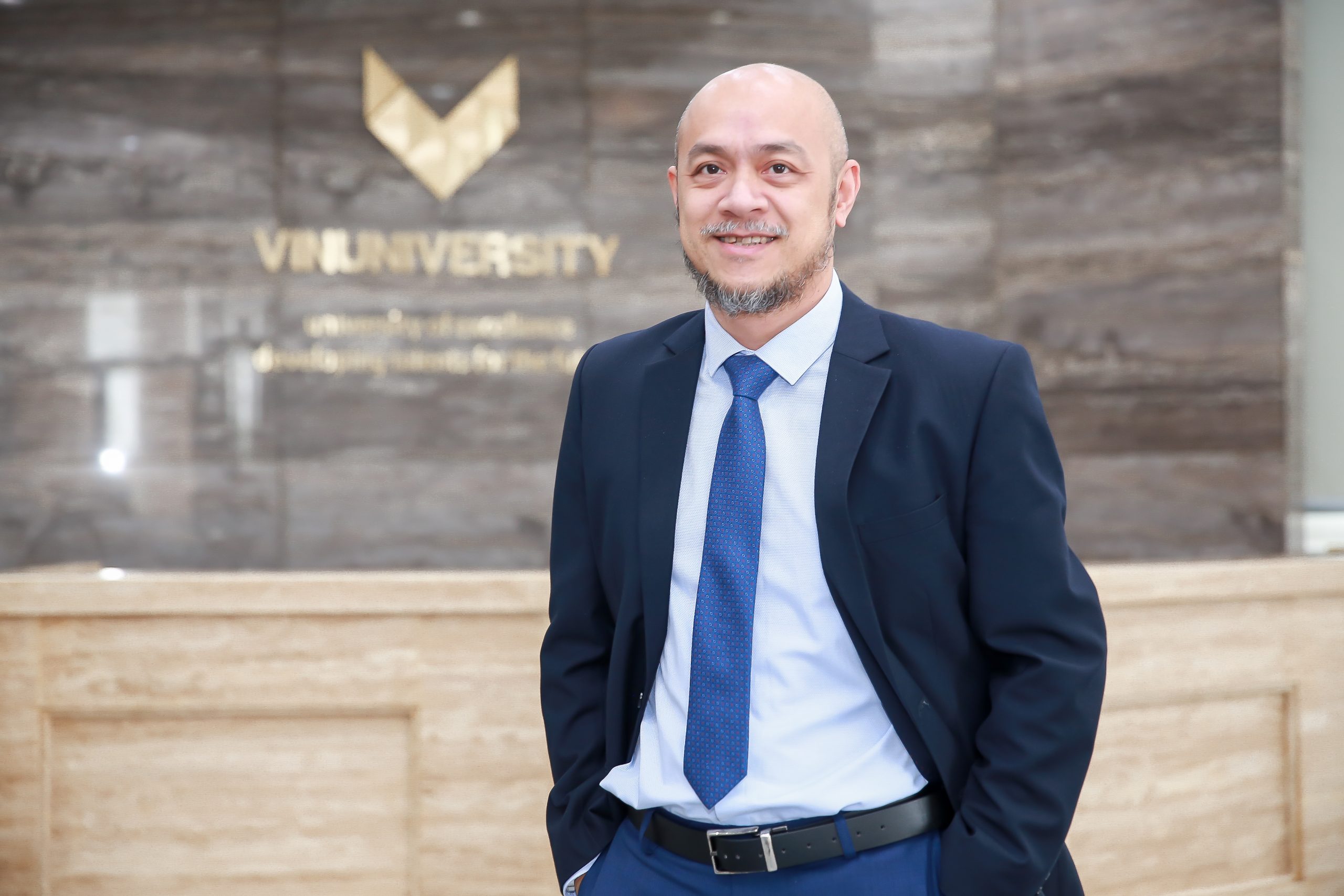 Le Cu Linh, MD, PhD - VinUni