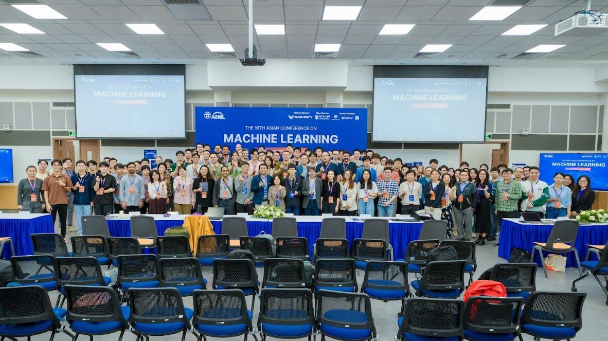 ️Khởi đầu ấn tượng trong ngày đầu tiên tại ACML 2024: Lý luận về tính siêu việt của AI và góc ...
