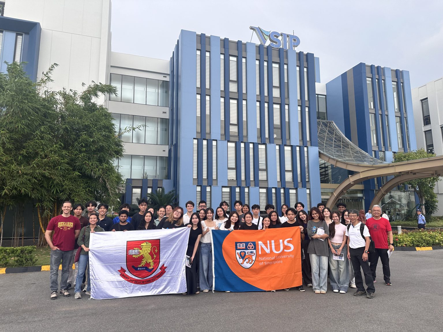 Discover Vietnam with VinUni: Welcoming NUS Faculty and Students Once Again - VinUni